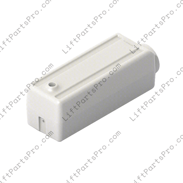 Vertical Plastic Hydraulic Reservoir – 6.75 × 6.75 × 20 in, 2.68 gal u ...